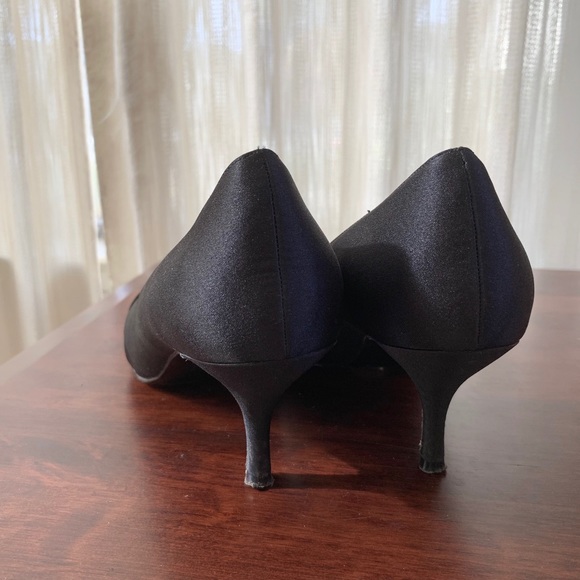 Nina | Shoes | Nina Black Satin Pointy Toe Heels | Poshmark